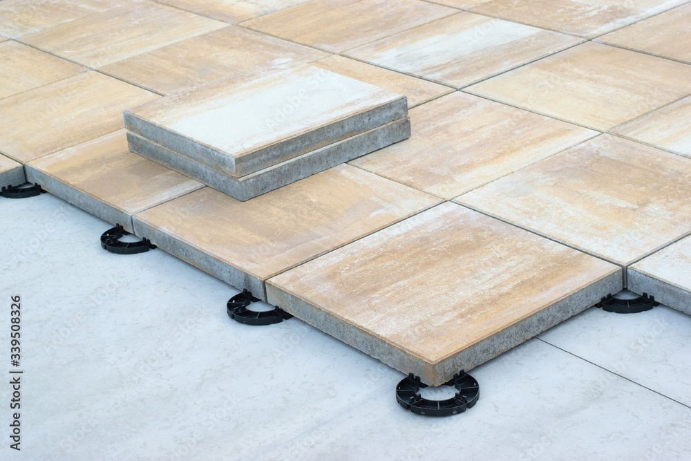 Pose de dalles sur plots | Pour balcons | Cisa Bat